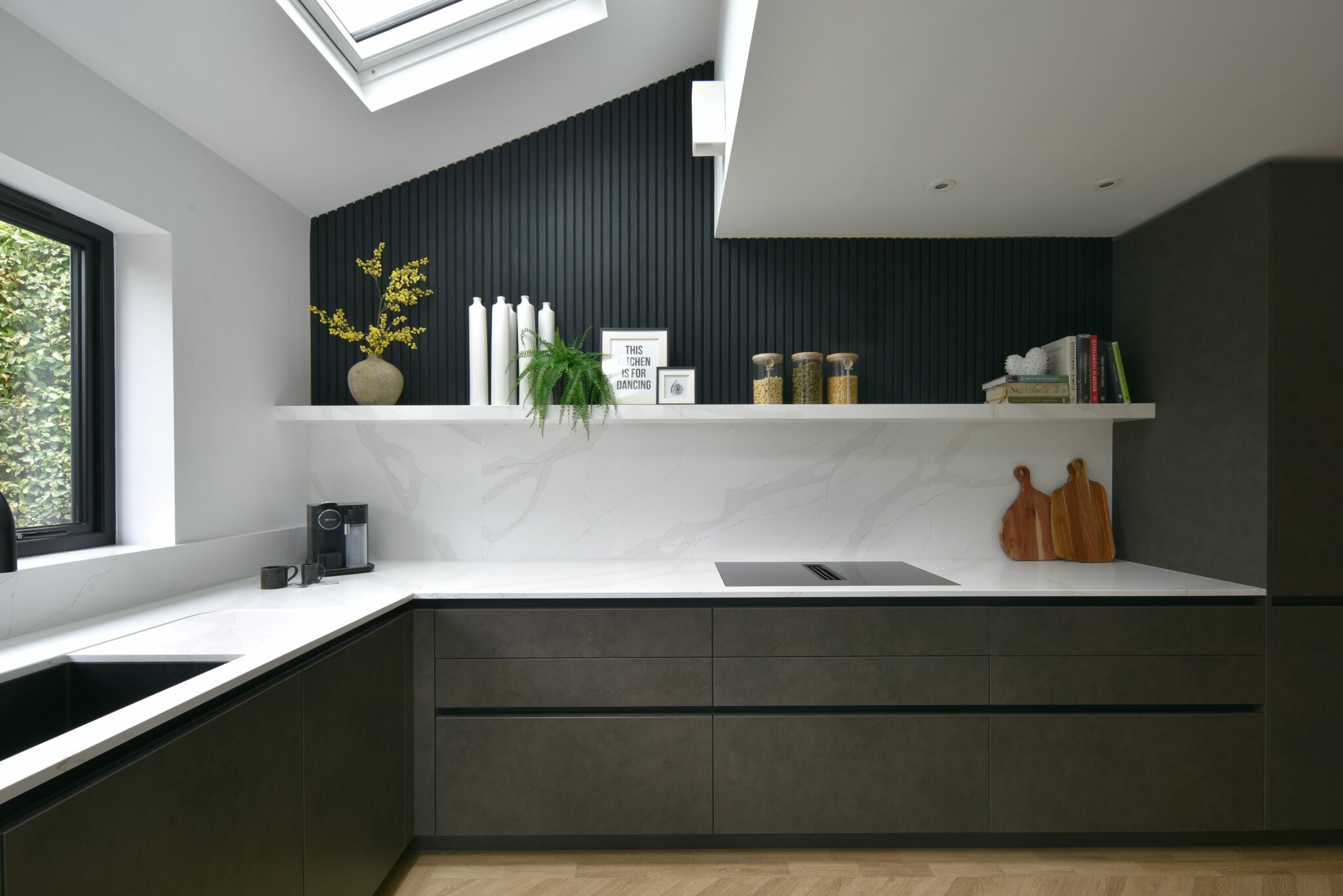 Wonderful Worsley Kitchen - Diane Berry Kitchens